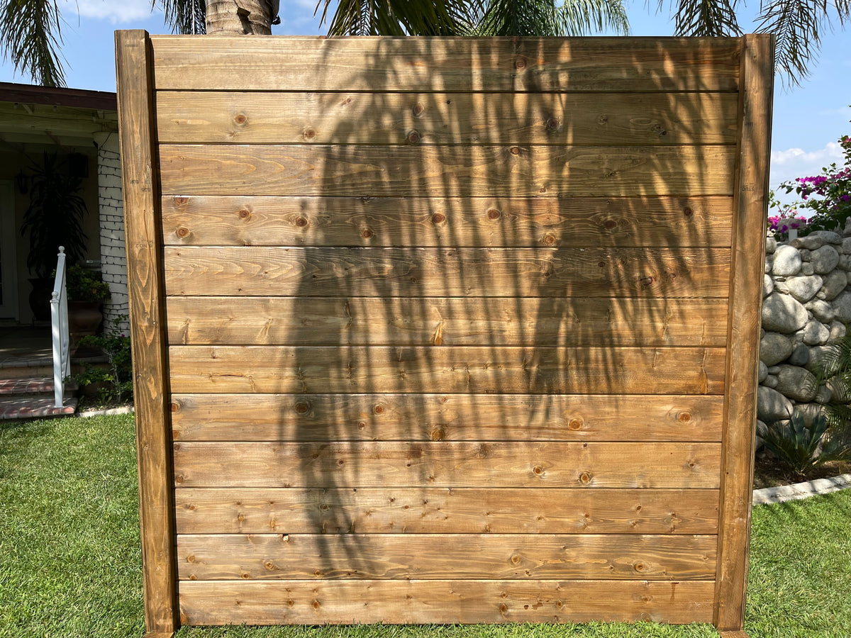 Wood Wall Backdroop – Lounge Party Rentals