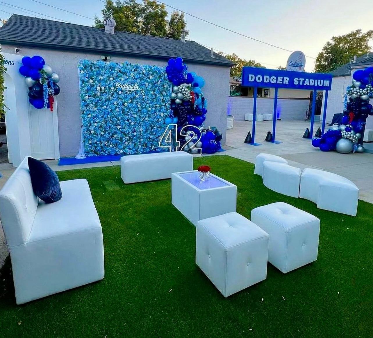 Set 12 People / 8 pcs – Lounge Party Rentals