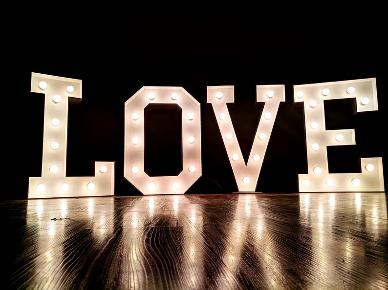 Big LOVE sign 5' – Lounge Party Rentals