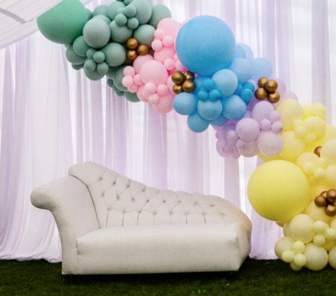 Victorian Lounge Sofa – Lounge Party Rentals